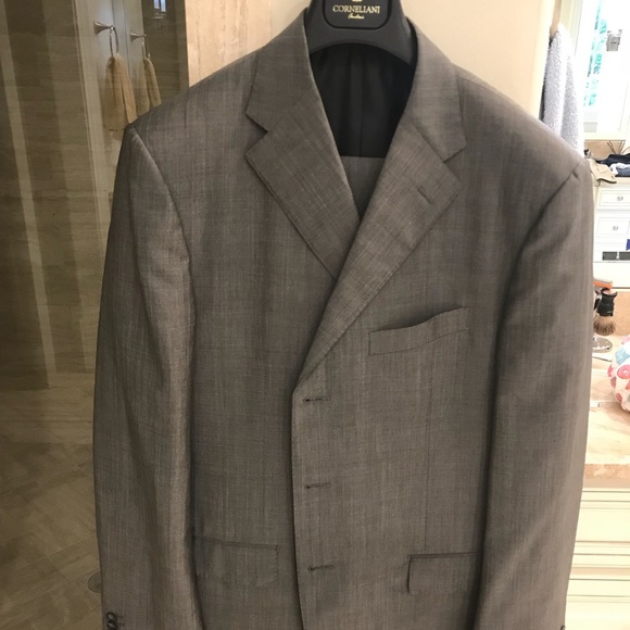 Corneliani | Suits & Blazers | Corneliani Grey Mens Suit Size 44l ...